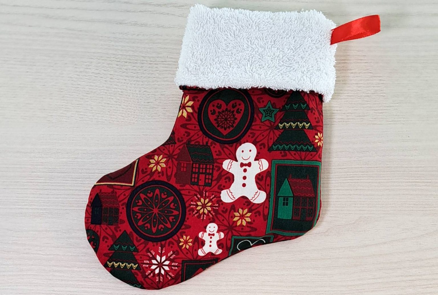 Patrón Botas de Navidad GRATIS - Tikitina Costura. Patrones Gratis y ...