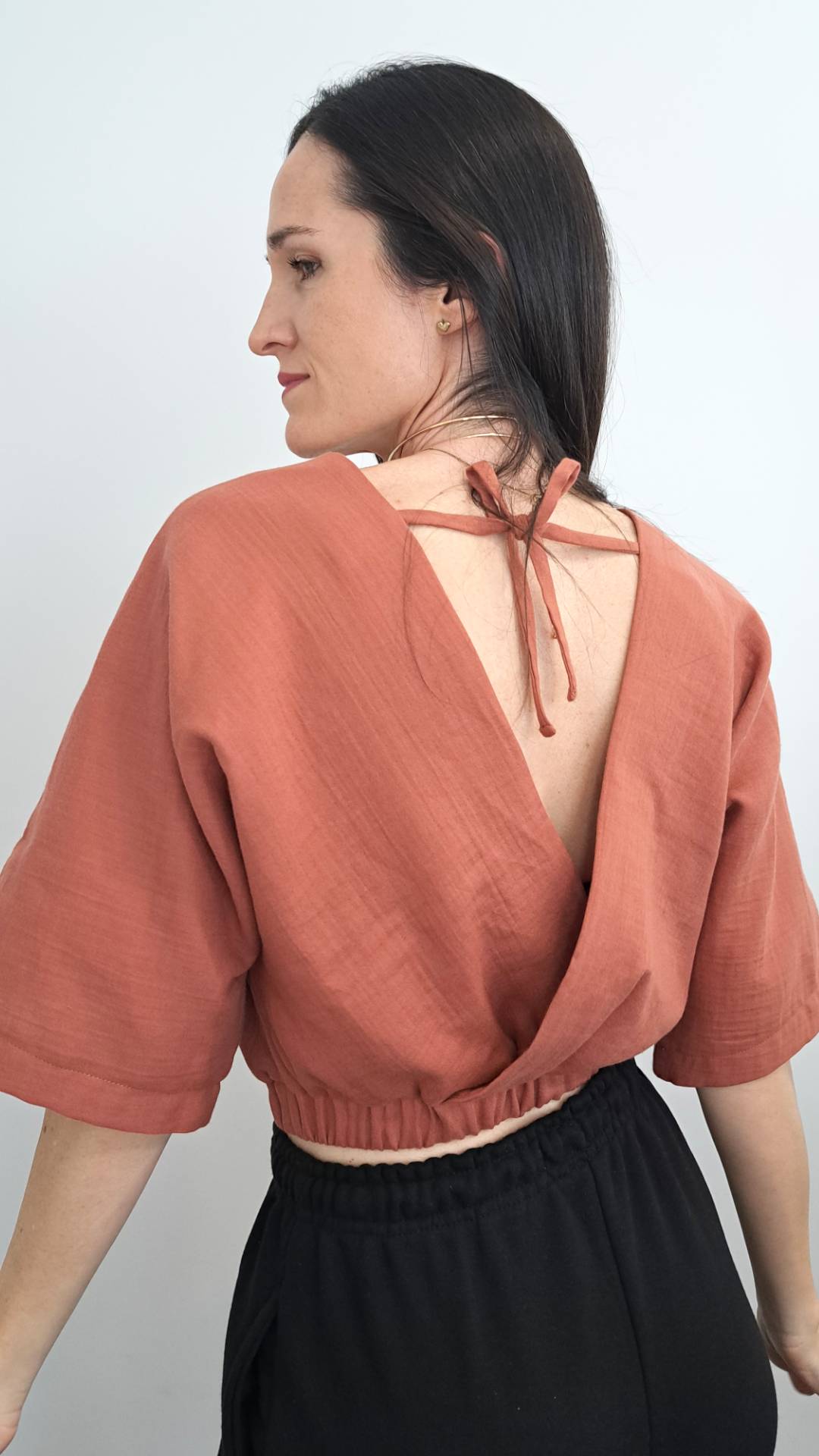 Cómo coser una blusa cruzada paso a paso